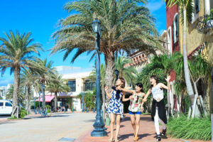 HOME - Okinawa Hip Hop Bus